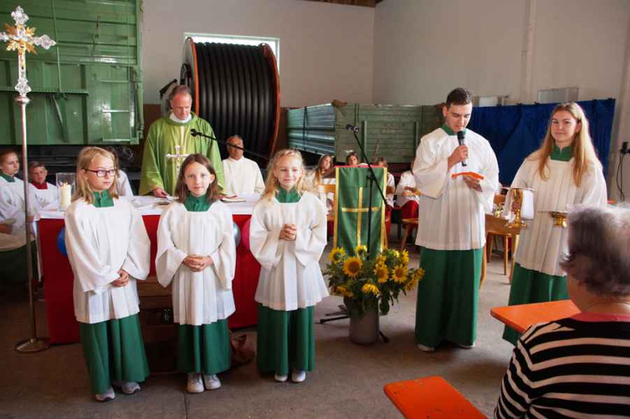 Pfarrfest in Sarching – Neue Ministrantinnen willkommen geheißen – Kindertheater begeisterte ...