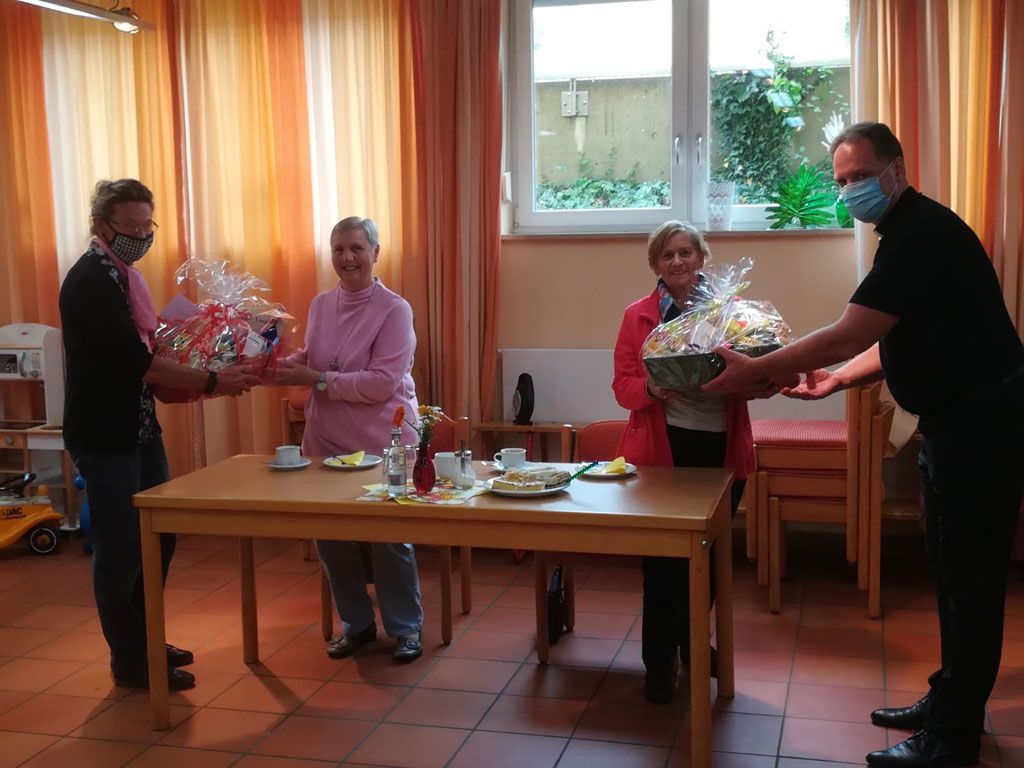 Seniorennachmittage starteten wieder – mit Margarete Karl und Traudl Baumer wurden zwei „gute ...