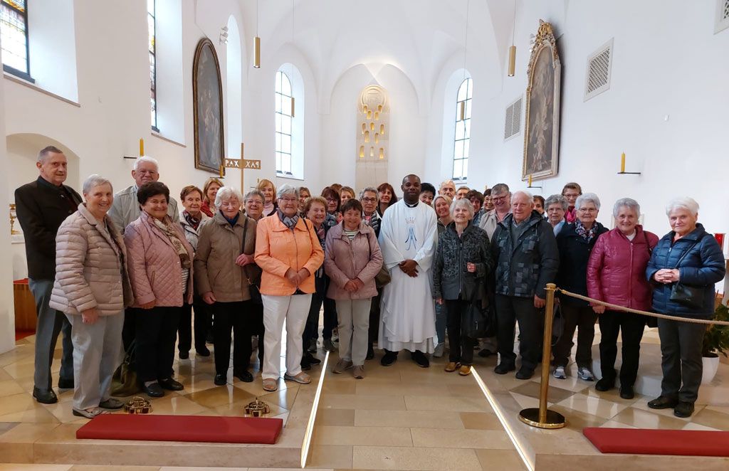 Pfarreiengemeinschaft Barbing-Sarching-Illkofen unternahm Buswallfahrt nach Altötting – Pfarrei ...