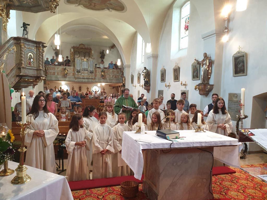 Acht neue Ministranten in der Pfarrei Illkofen aufgenommen – Pfarrei Barbing, Sarching, Illkofen